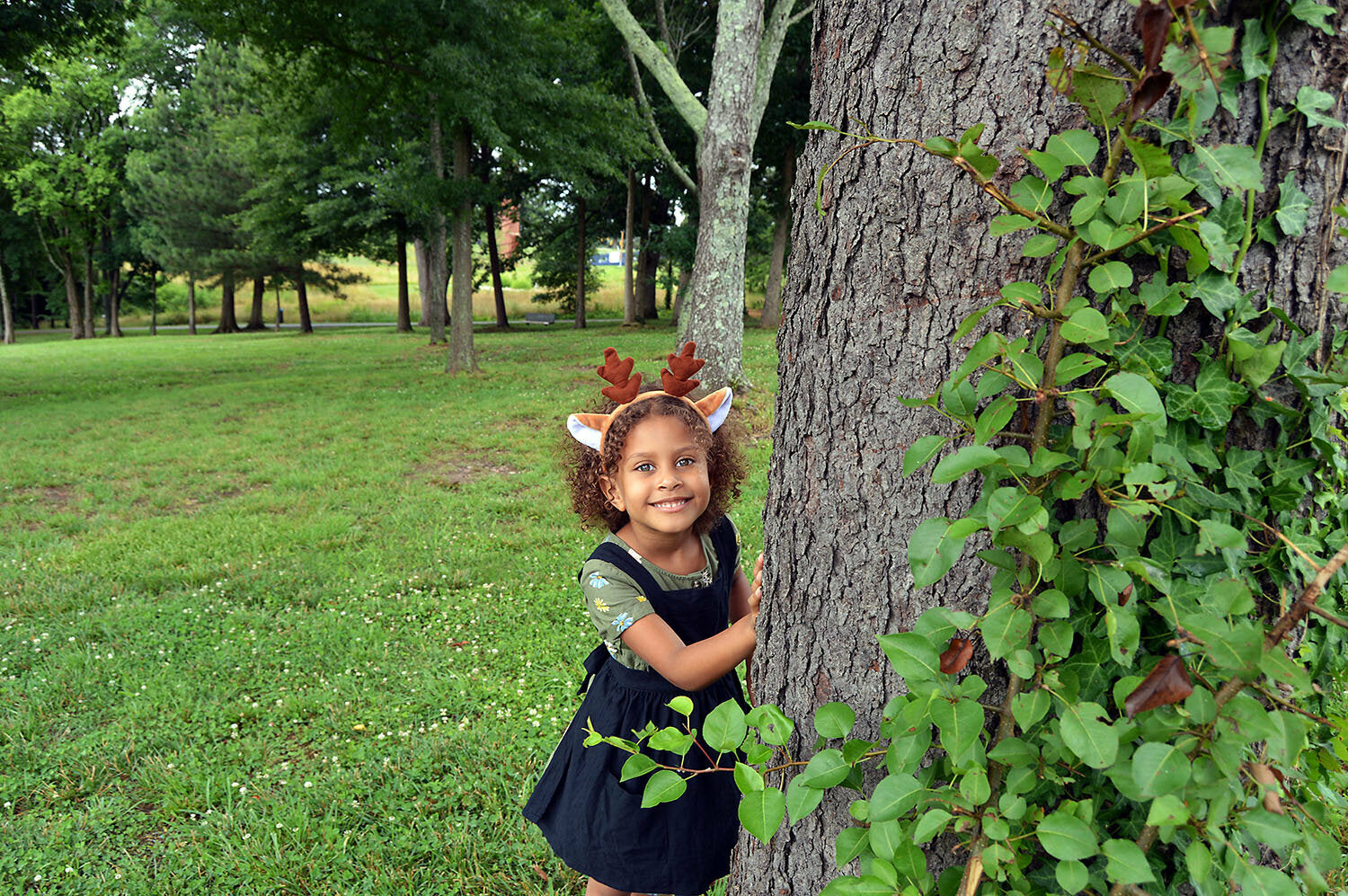 Reindeer Ear Headband – Stevenson's Toys & Games